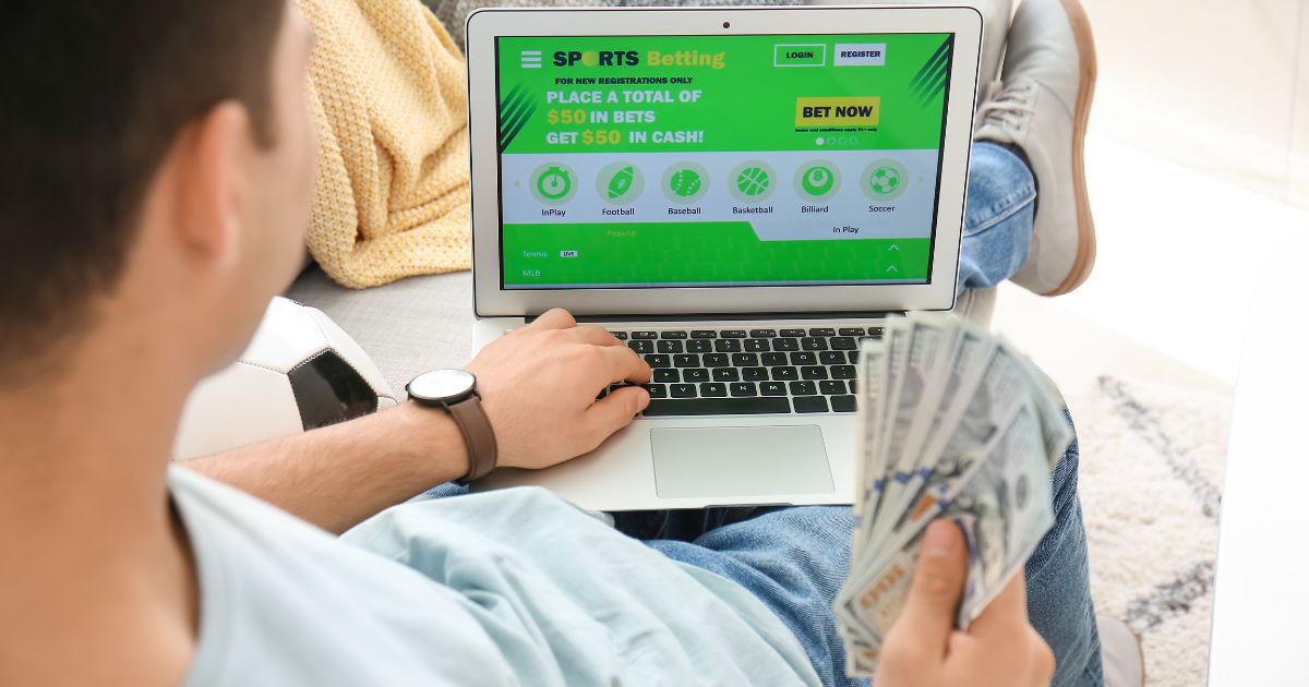 How Sports Betting Works: Odds, Spread, Tips