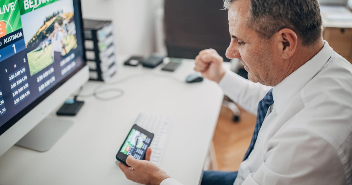 How Sports Betting Works: Odds, Spread, Tips